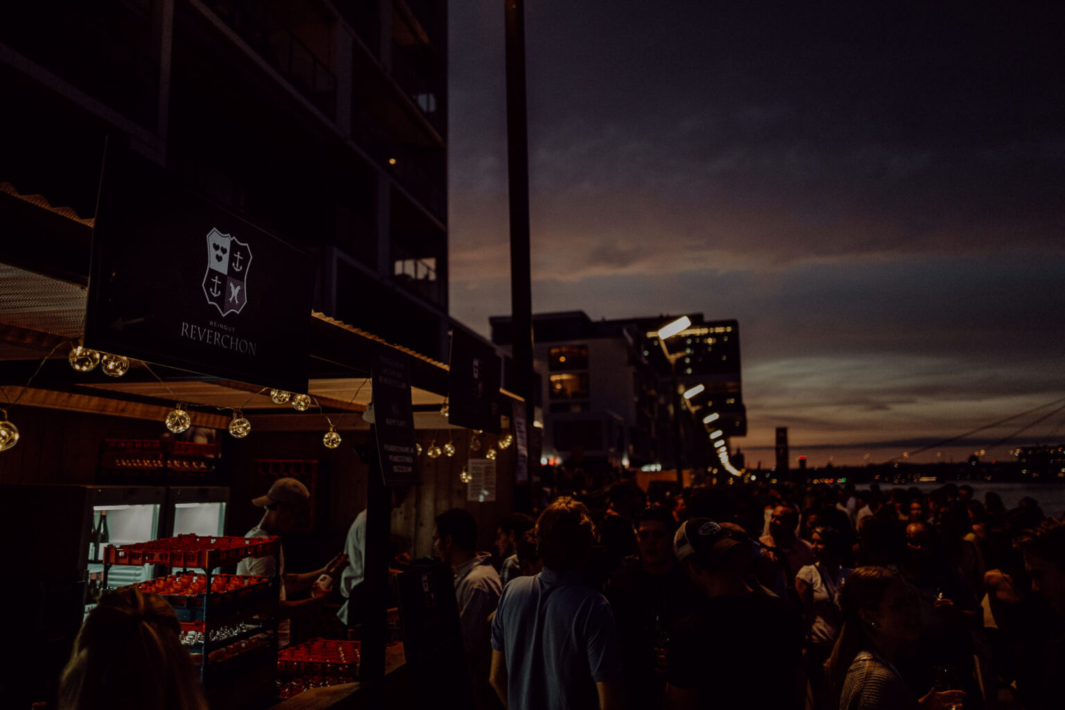 Weinfest am Rhein – Rheinauhafen Köln